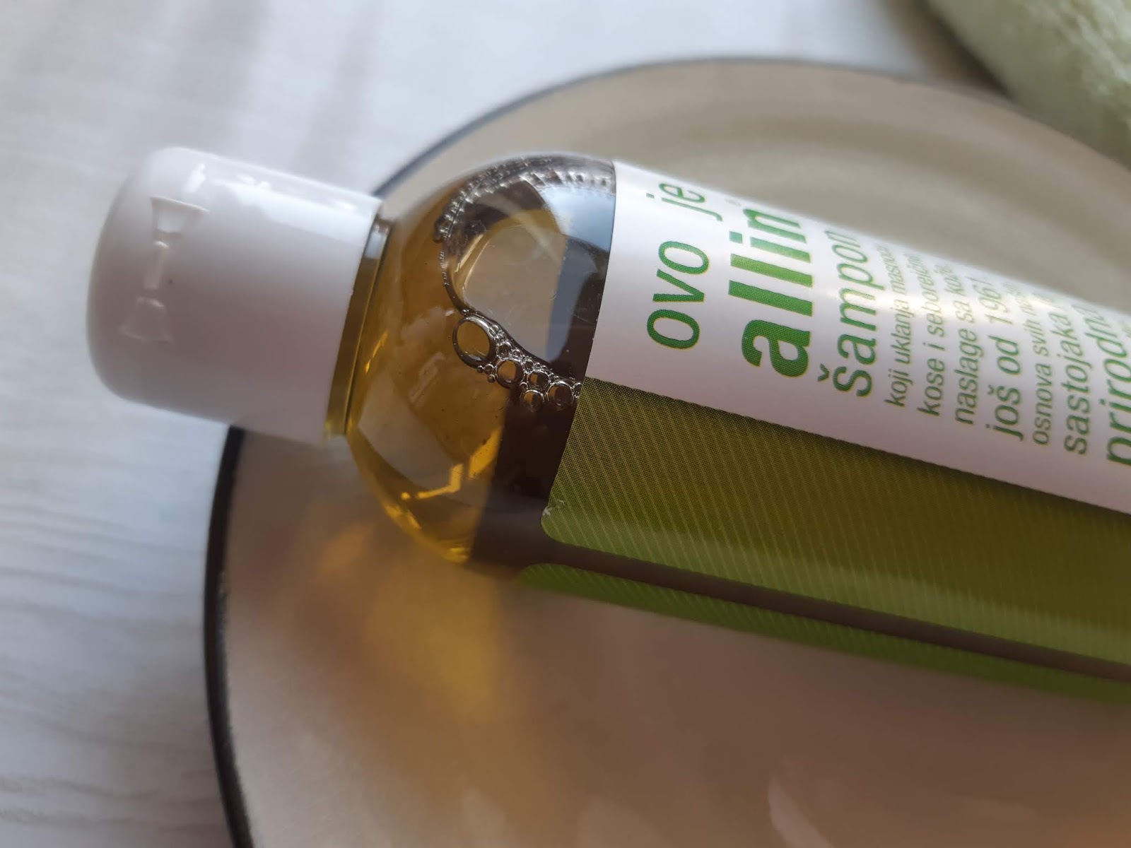 Lepojkica i mama: Allin šampon za masnu kosu