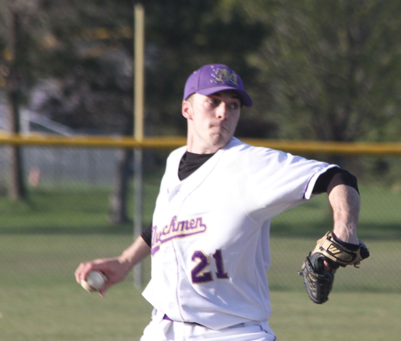 Dutchmen Sports Blog: April 2012