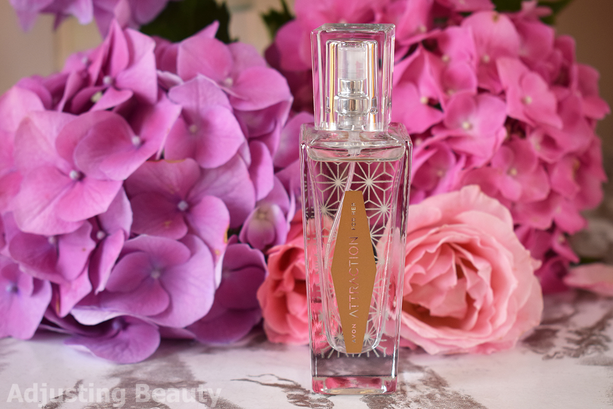 Avon Summer Beauty Box - Adjusting Beauty