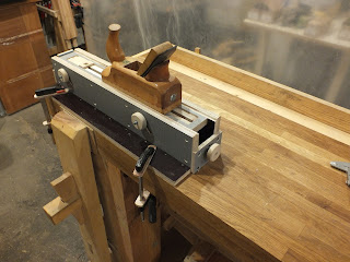 Wood Yogi: Hand Plane Thicknessing Jig With Micro Adjustment