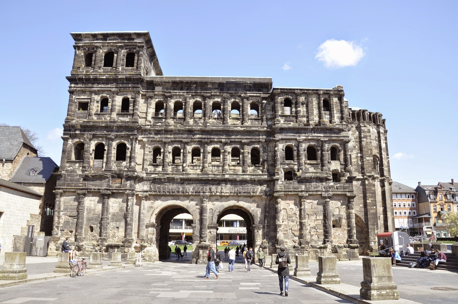 La Porta Nigra de Augusta Treverorum (Trier/Tréveris en Alemania ...