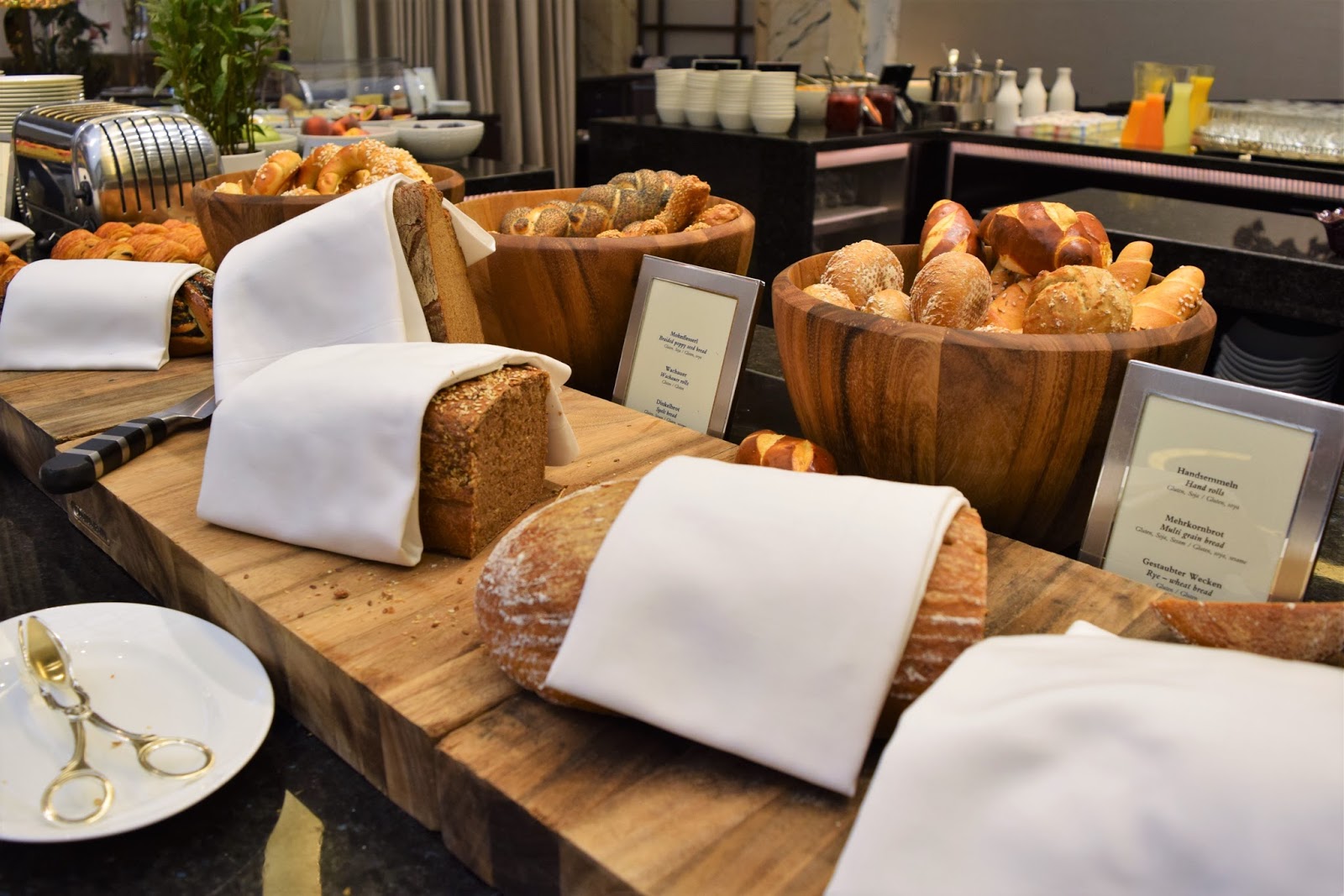 VNAFlyer: Hotel Review: Park Hyatt Vienna