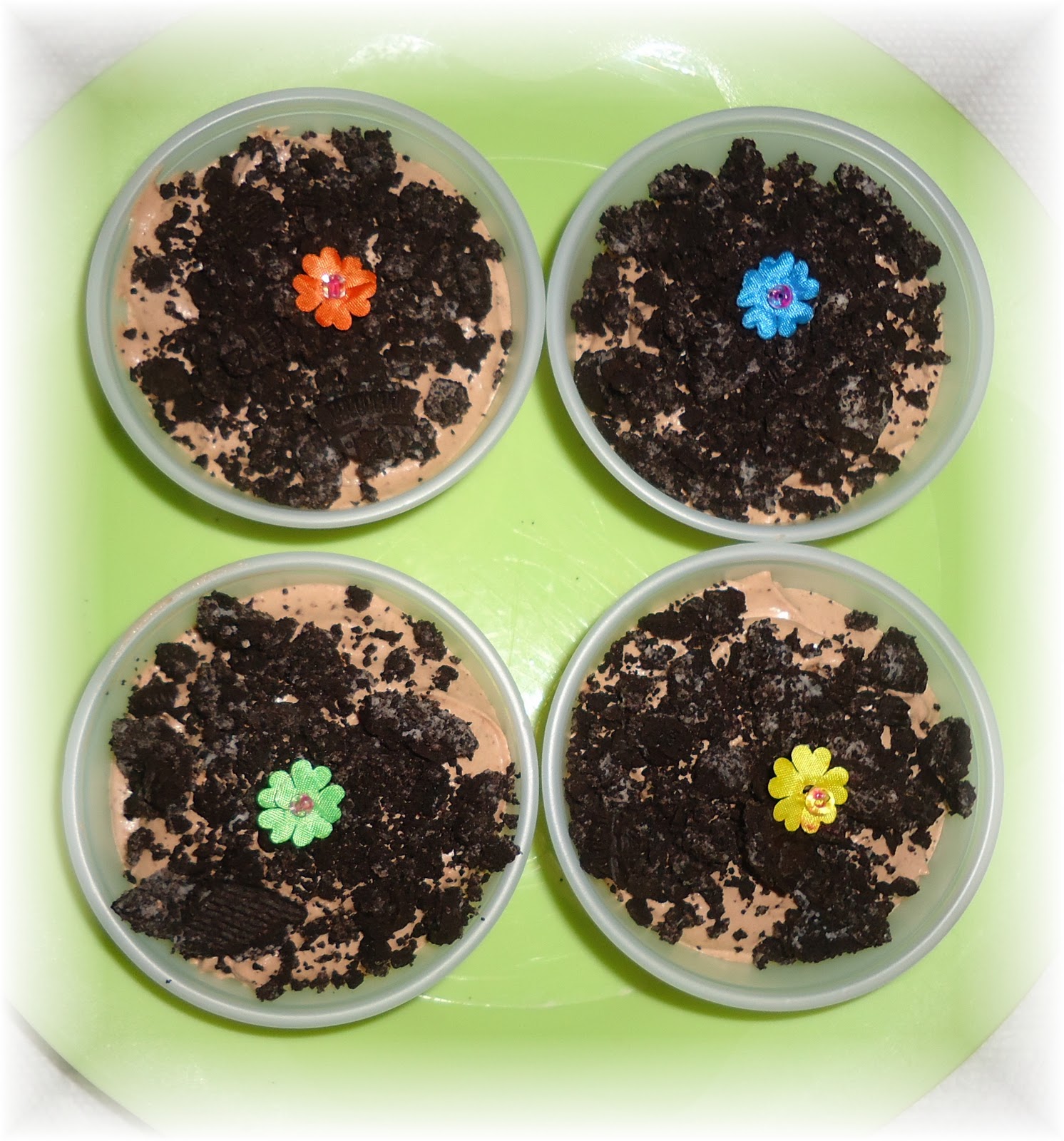 Los Inventos de Lisa: Tierrita ......a lo Lisa | Postres deliciosos ...