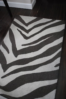 jandjhome: DIY Zebra Painted Rug