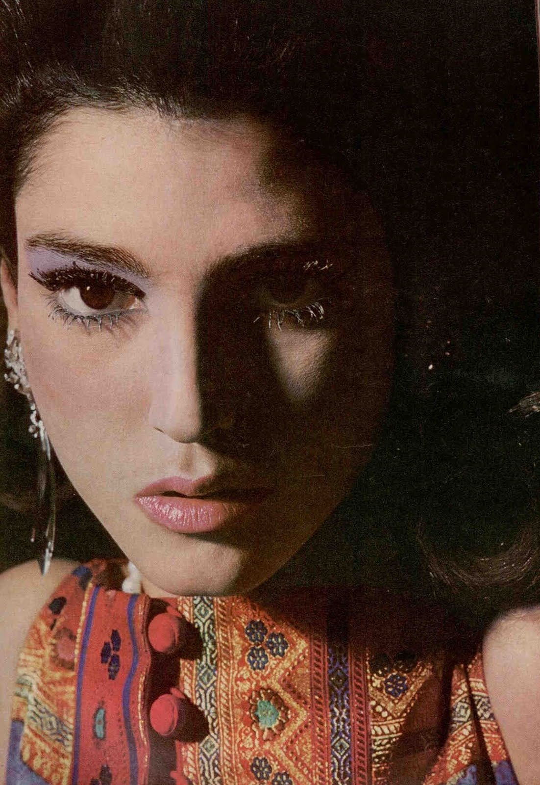 Digs Frocks and Books: The 60s Face