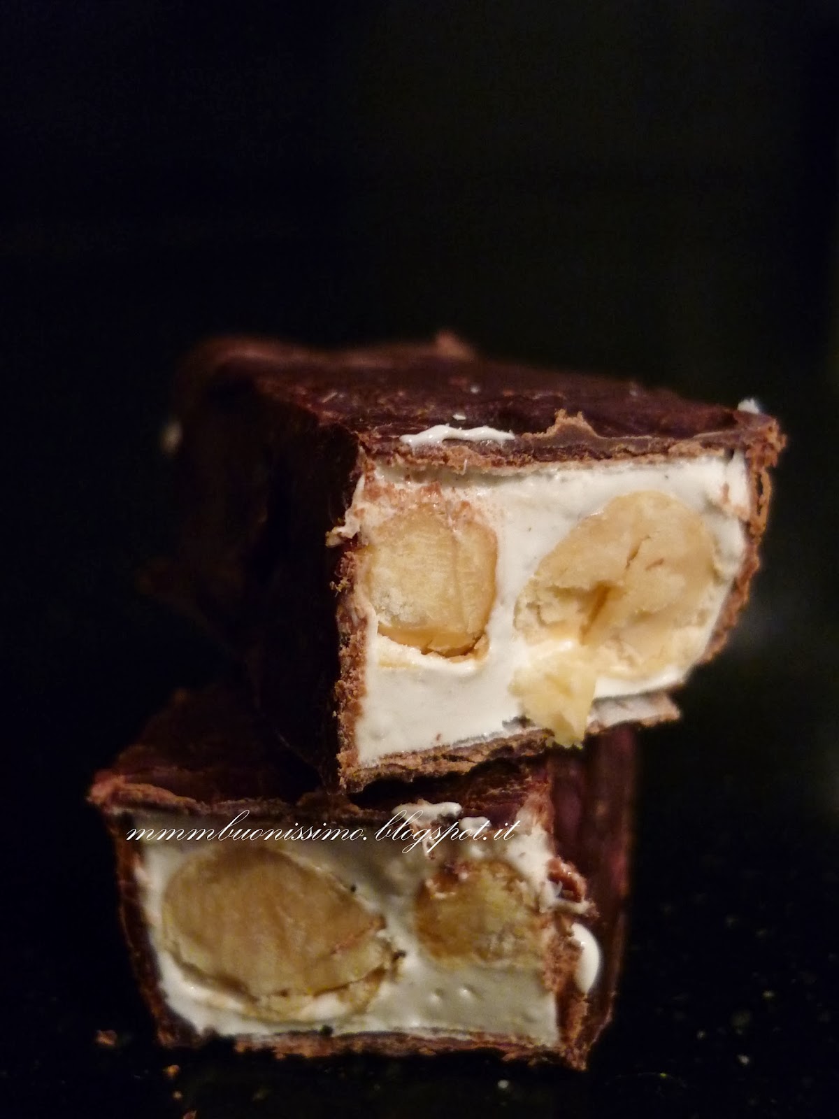 mmm...buonissimo!: Torroncini morbidi ricoperti di cioccolato