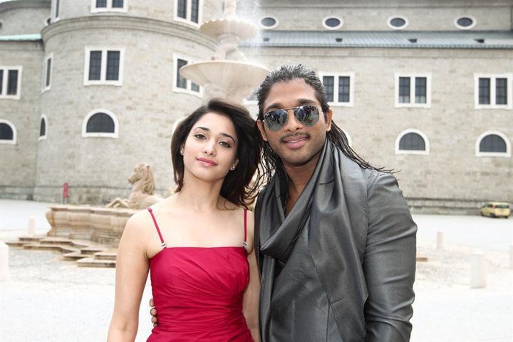 Tamanna new unseen stills in red from Badrinath | Tamanna Hot in ...