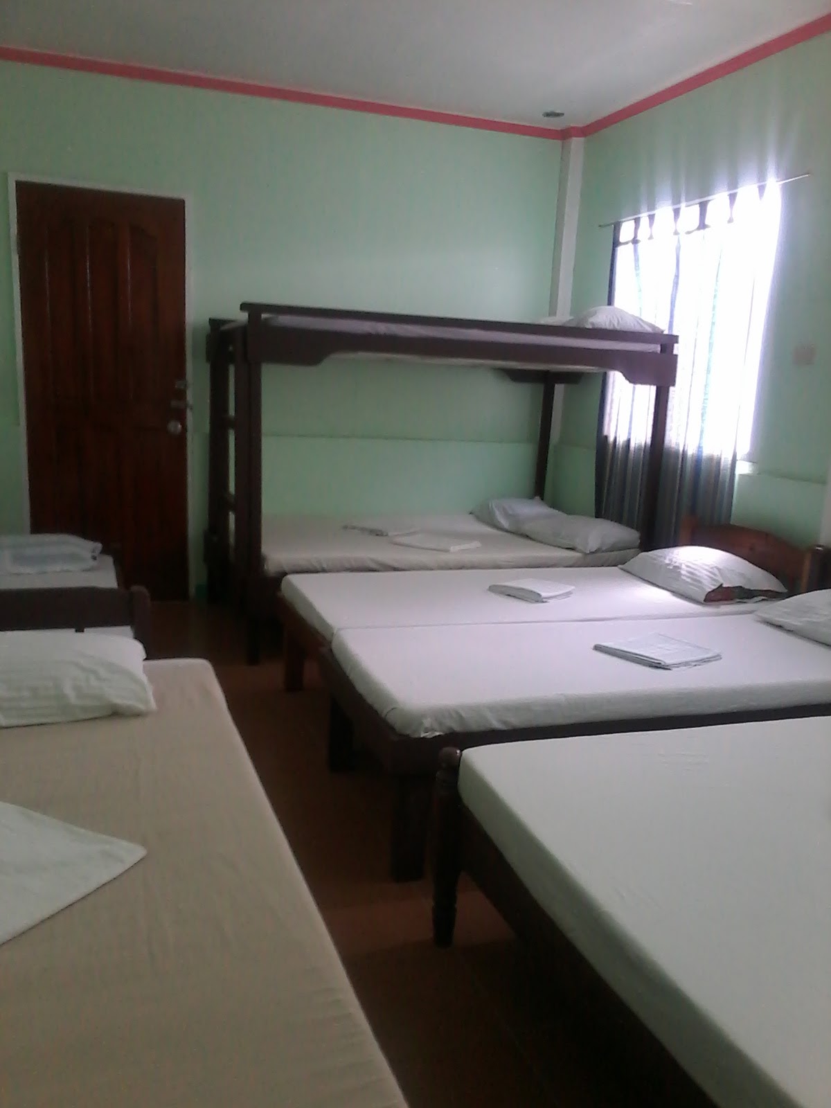 Oasis Rest House, Britania Islands. Your Home in Britania, San Agustin, SDS