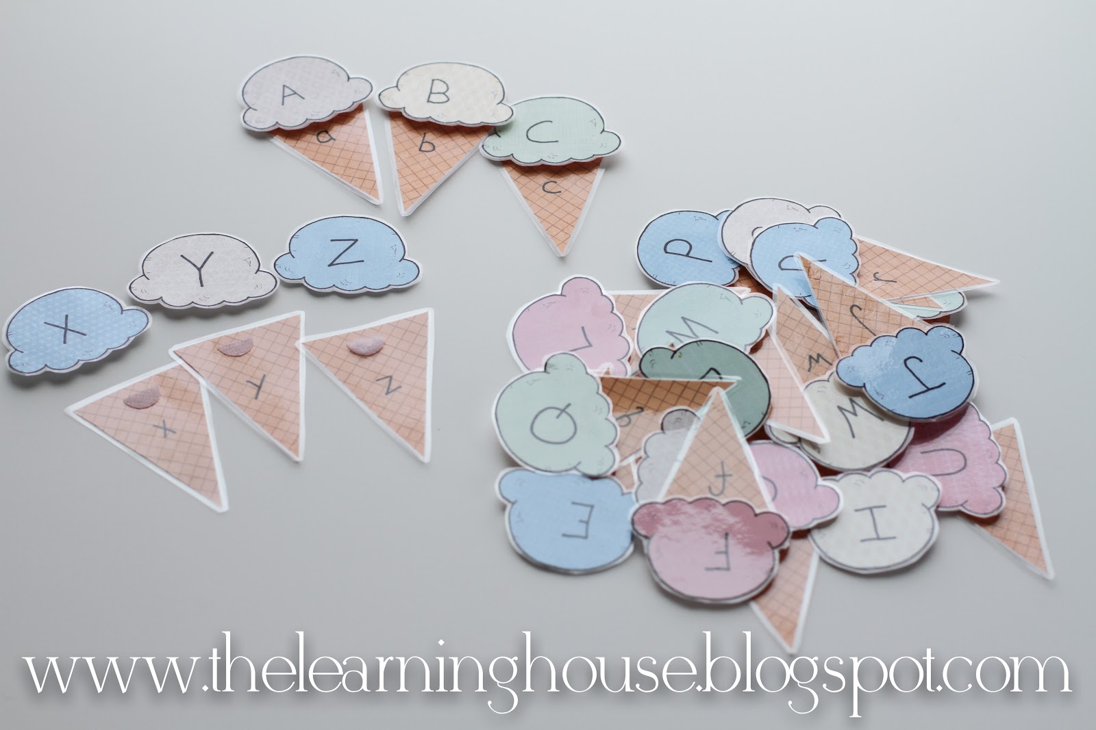 The Learning House: Tot Trays!