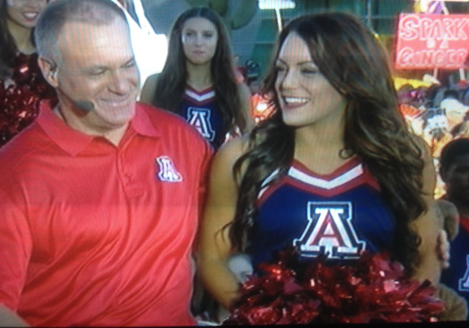 Messy Celebrity Polls: Raquel Rodriguez Arizona Cheerleader