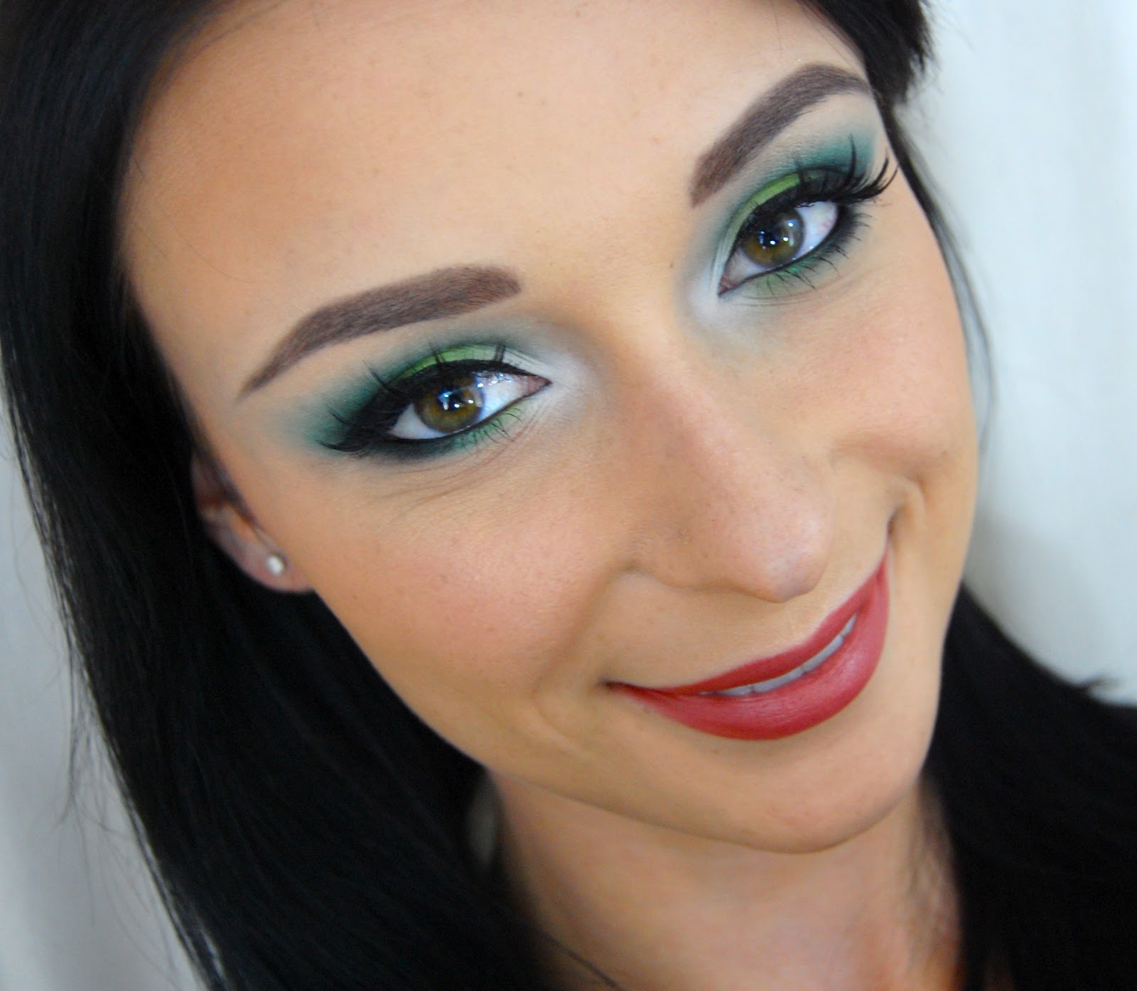 AliciaD372 : Envious Callipygian Makeup Tutorial