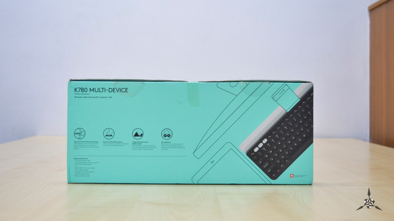 Logitech K780 Multi Device: Unboxing and First Impression | TAV