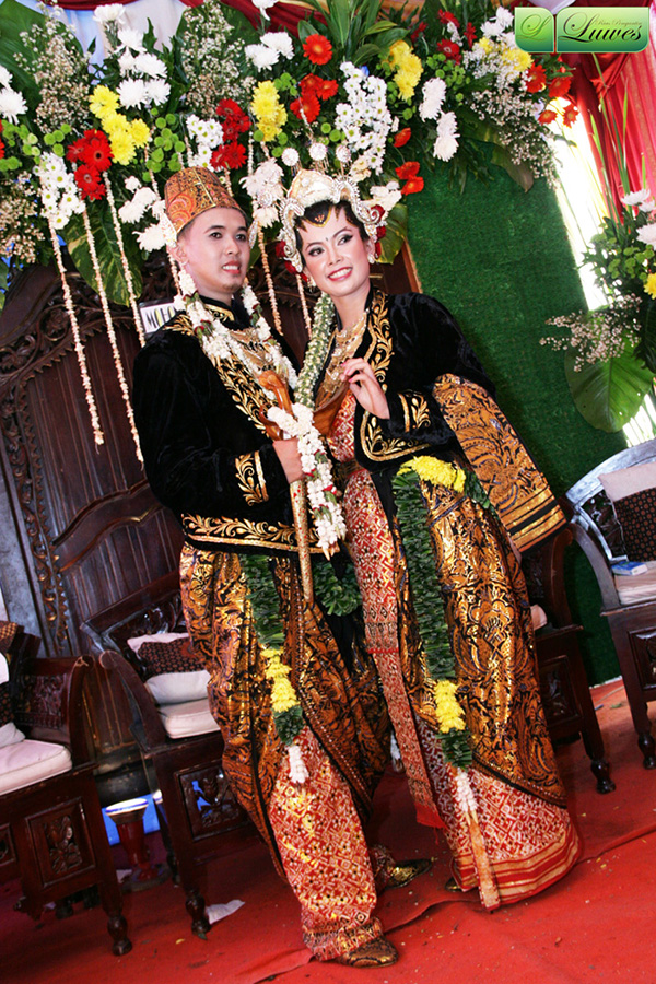 Photo Pengantin dodotan - Paket Pernikahan Catering Dekorasi Pelaminan