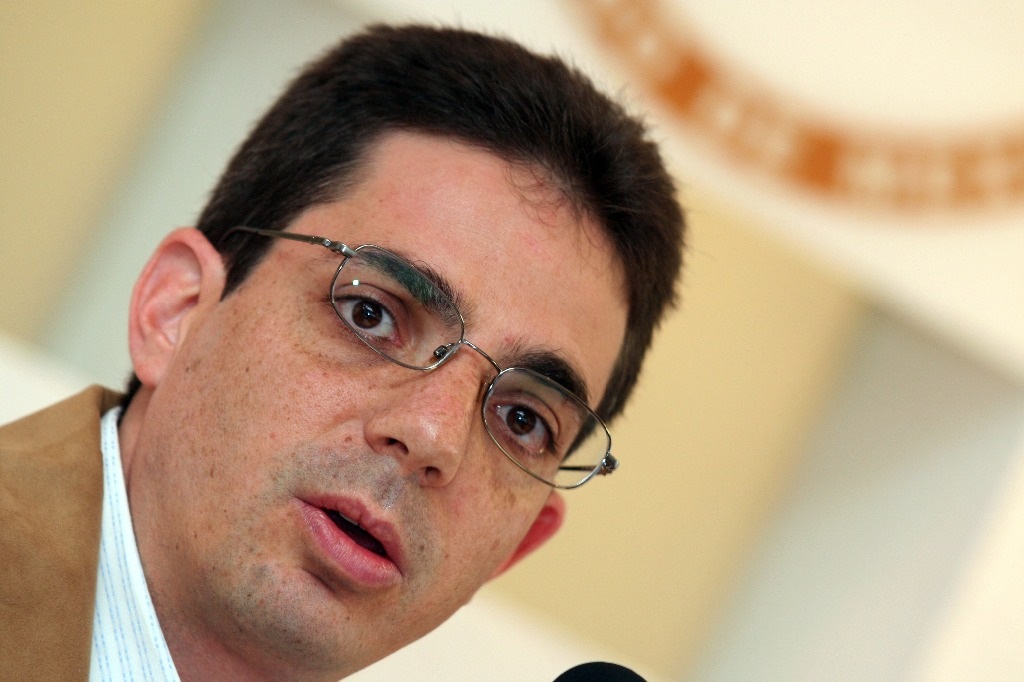 El Dragonario: Renuncia Bazbaz a la Unidad de Inteligencia Financiera