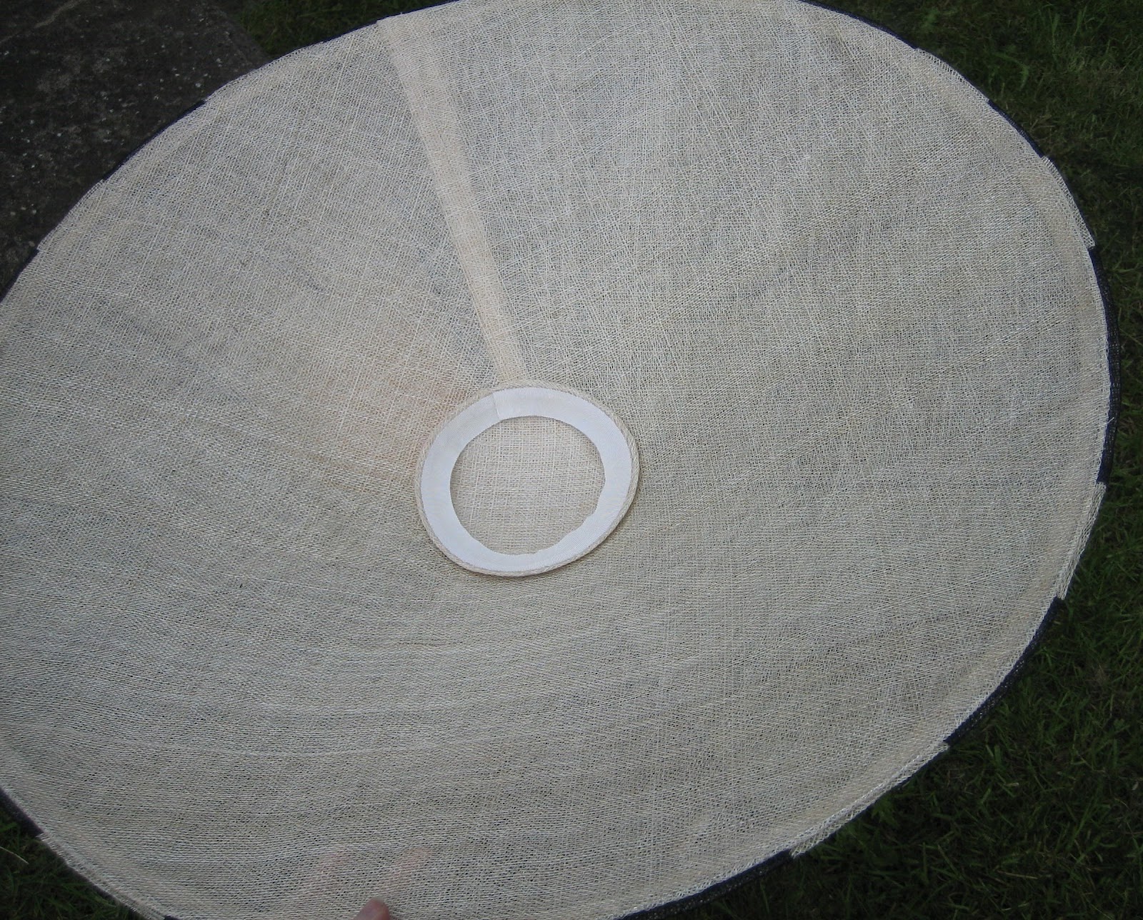 Debbie Lough Millinery: Sinamay (returned to)