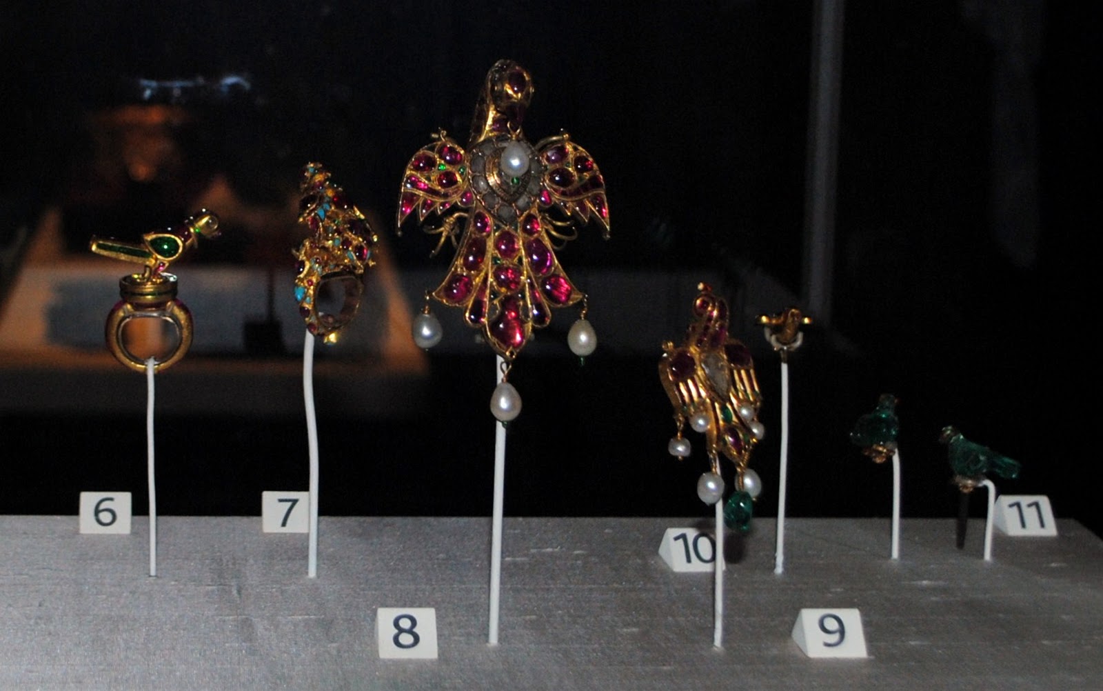 Ladies who do lunch in Kuwait: 'Islam Loves Art: Objects in The al ...