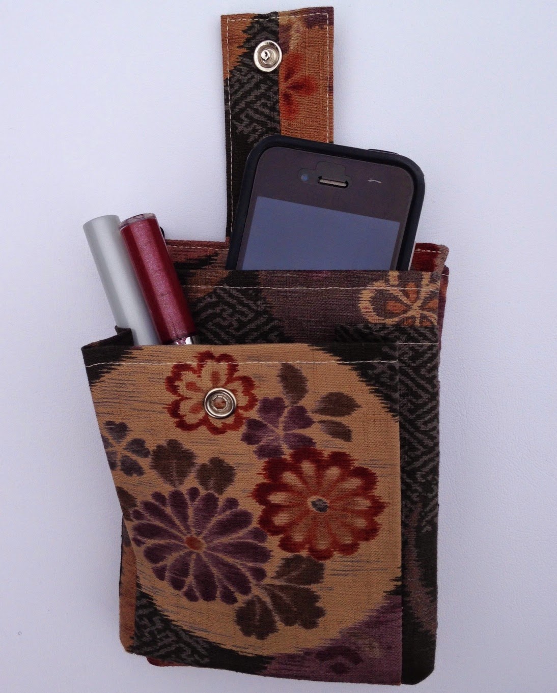 LA Pouch - Artisan Pouches: TRI-FOLD POUCH