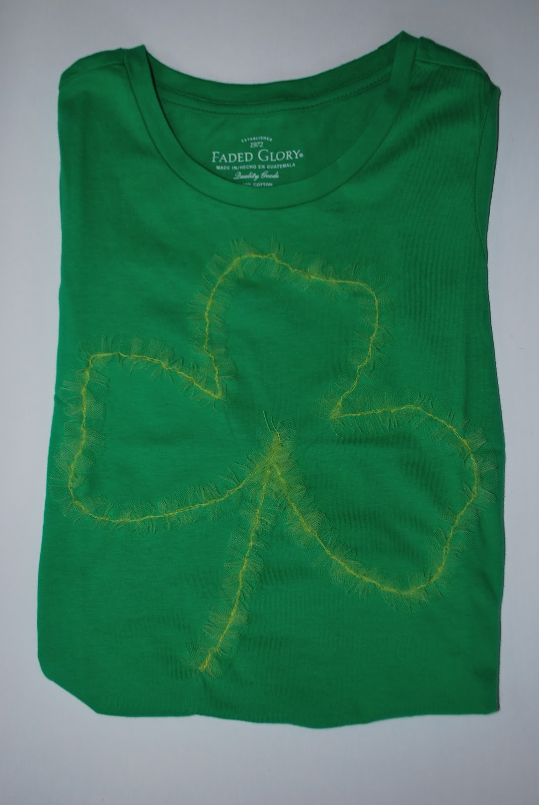 Artzy Creations: Shamrock Shirt Tutorial