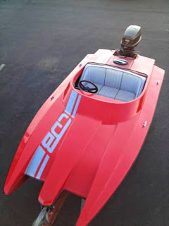 Random Notes: Mini Cat Speed Boat