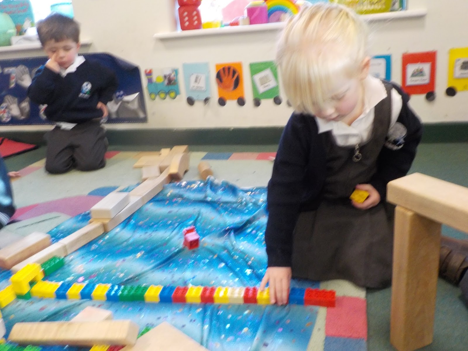 Windhill21: Can you help the Gingerbread man cross the river?