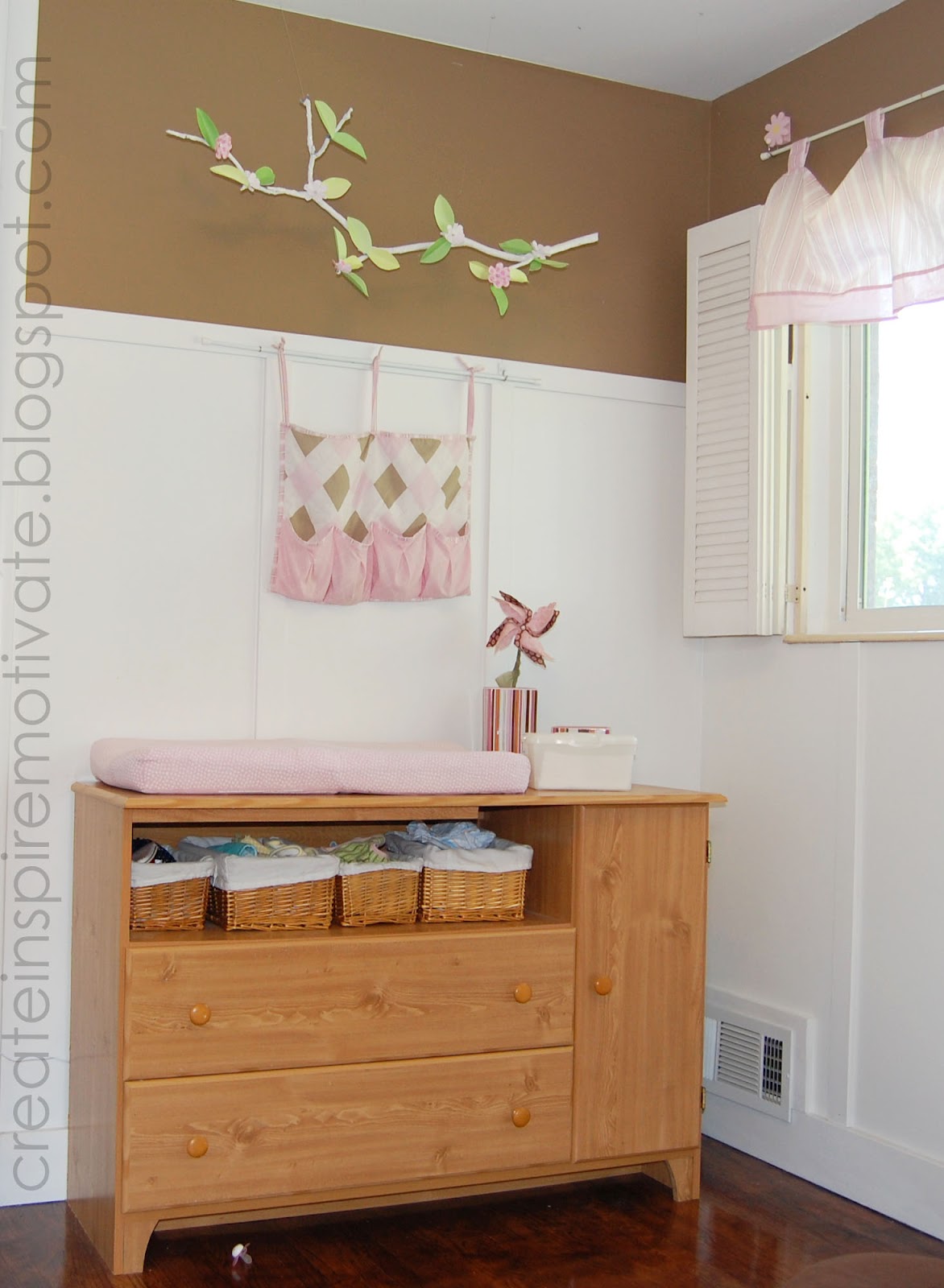 createinspiremotivate: Tree Branch Mobile