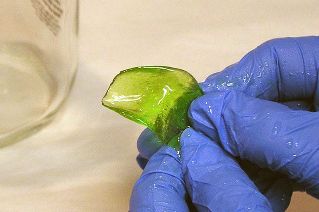 Step by step instructions to Make Roses Out of Jolly Ranchers Candy