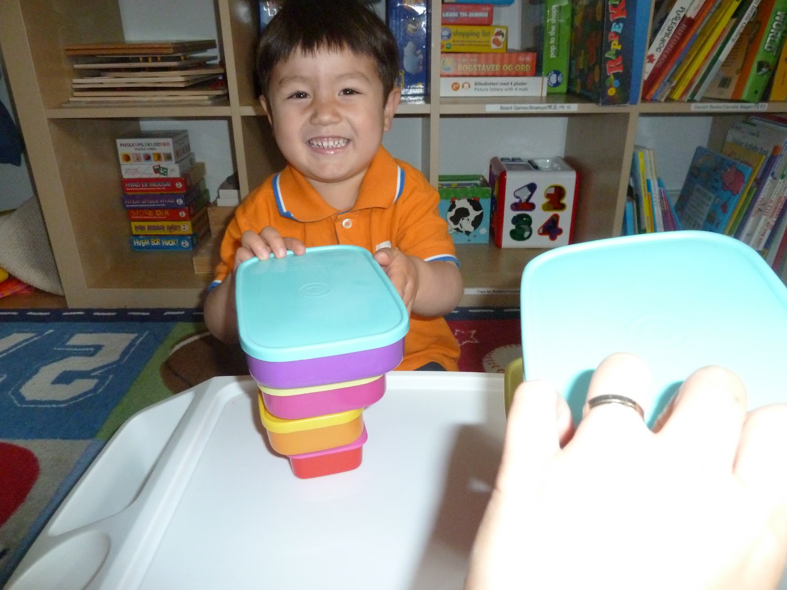 Family FECS: Montessori Activity: Opening & Closing Containers with Lids