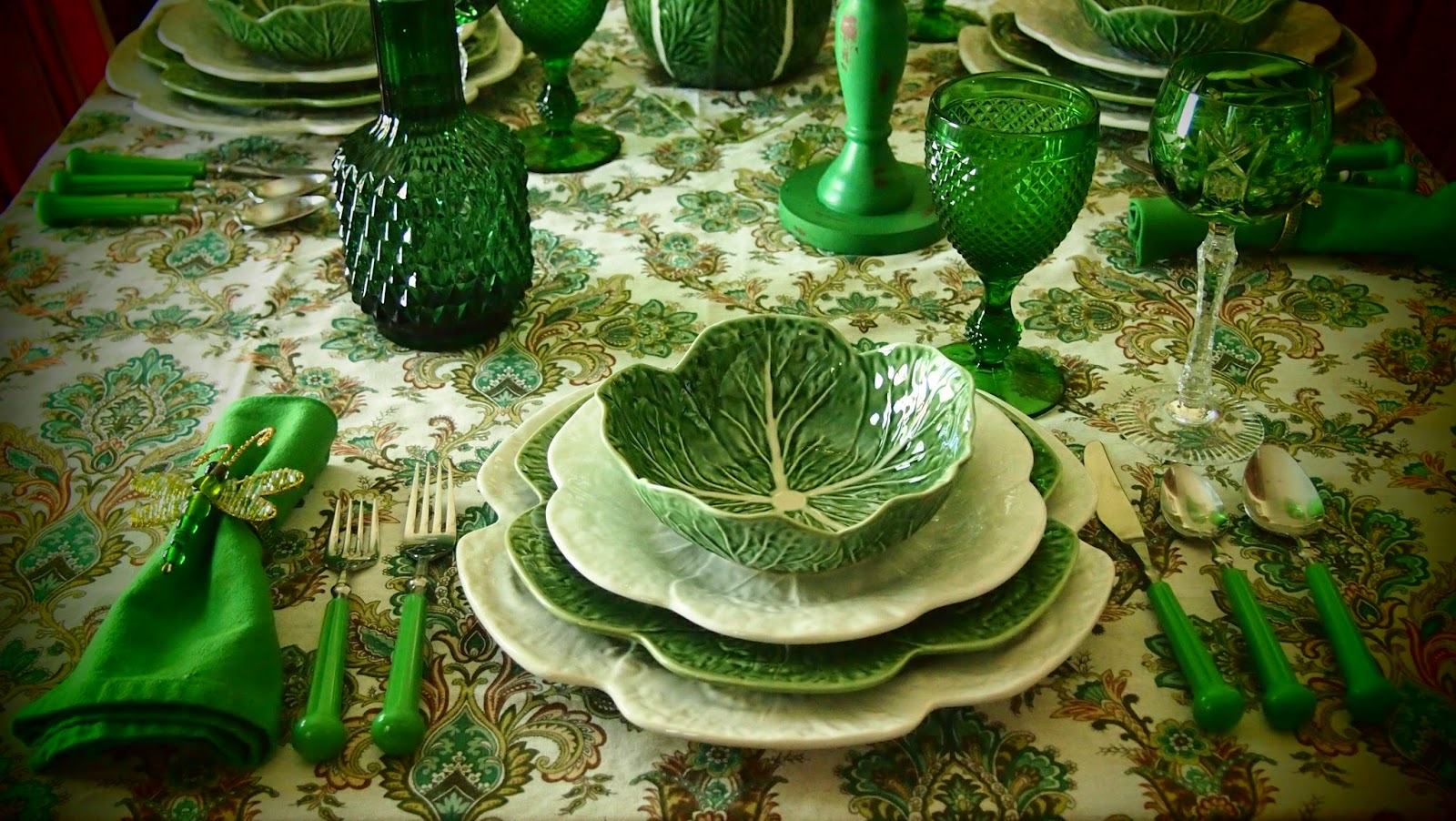 In the Middle of Nowhere : August Green