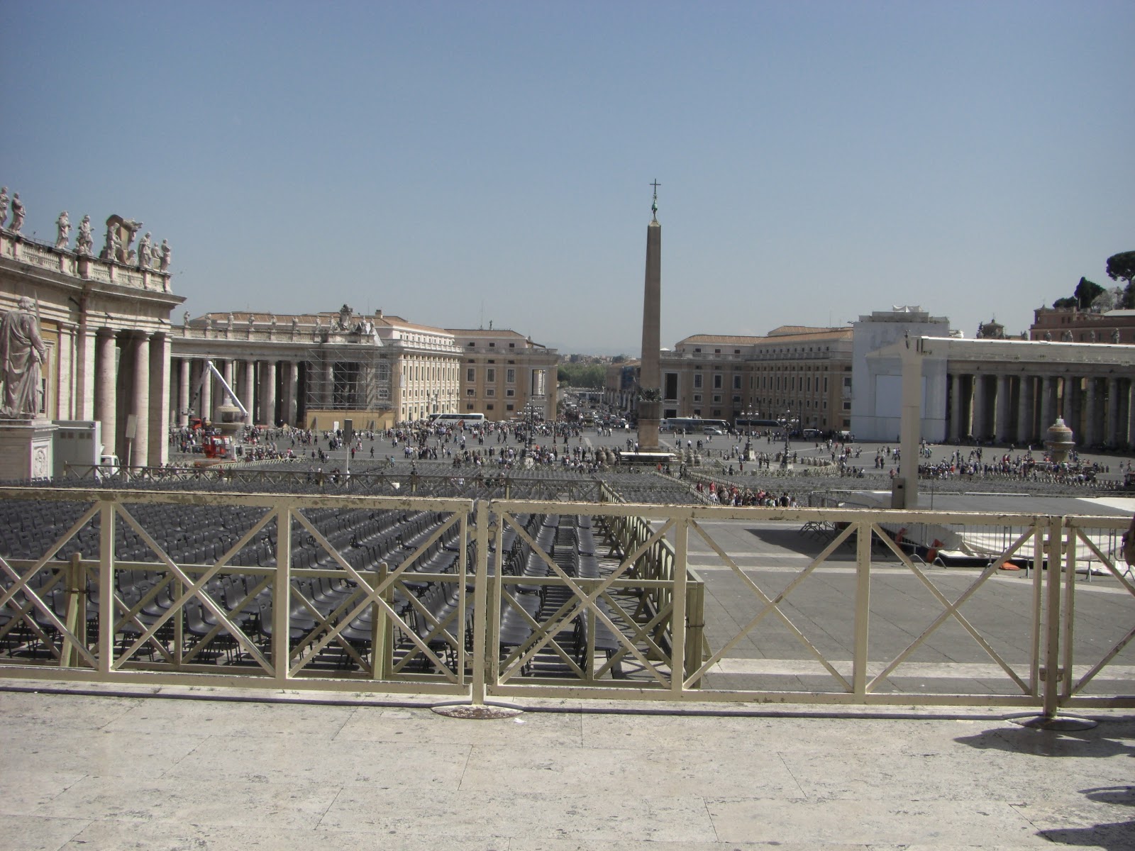 A back pack, a travel pillow and a balloon: Rome Day 2. The Vatican