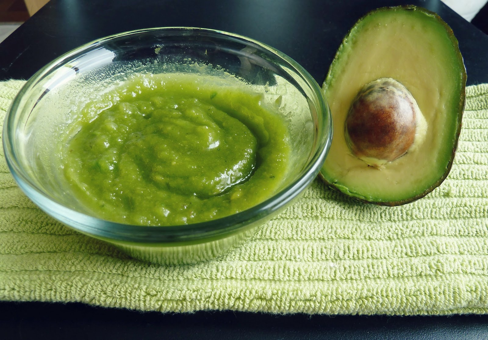 D.I.Y Natural Moisturizing Hair Mask