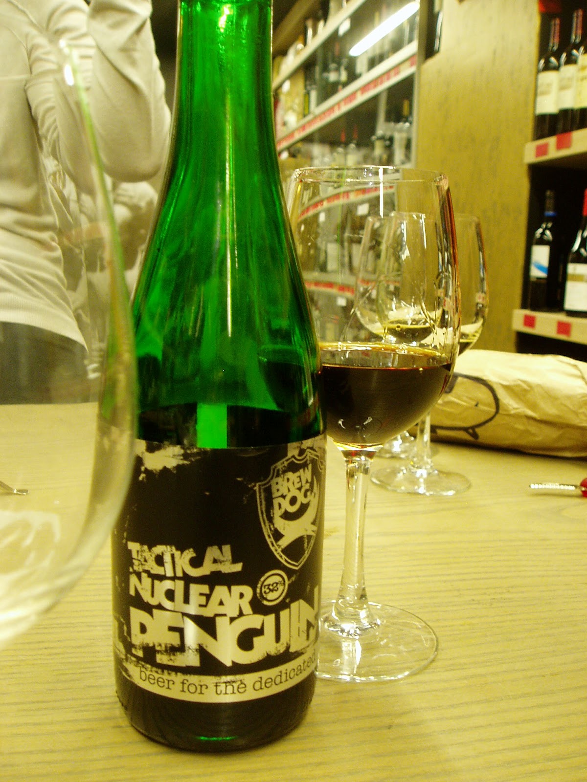 Hipos Urinatum, blog de cervezas: Brewdog Tactical Nuclear Penguin