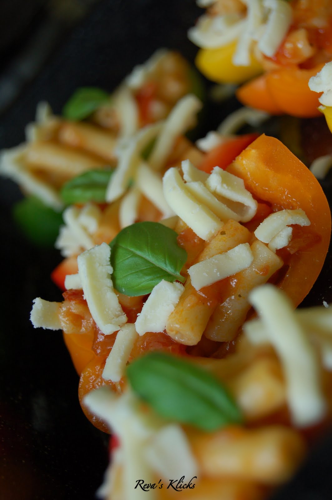 Kaarasaaram: Pasta Capsicum Pockets