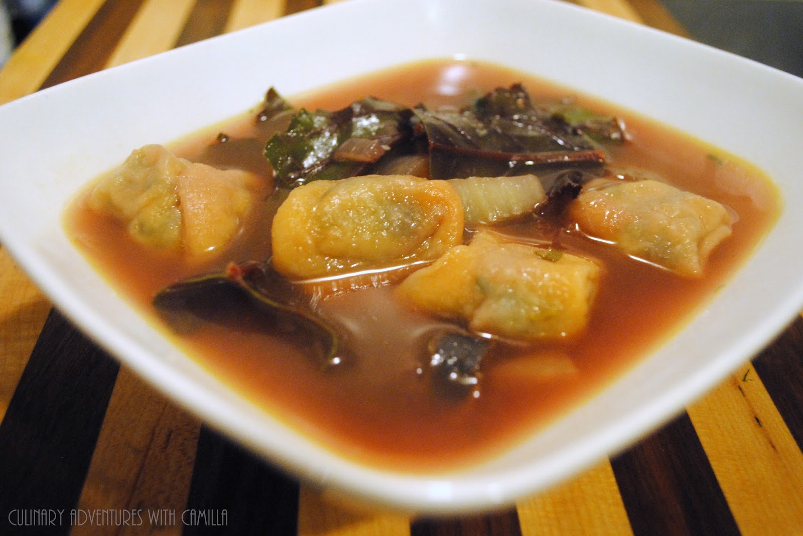 Tortellini en Brodo à la Heat for the Foodie Reads 2016 Challange