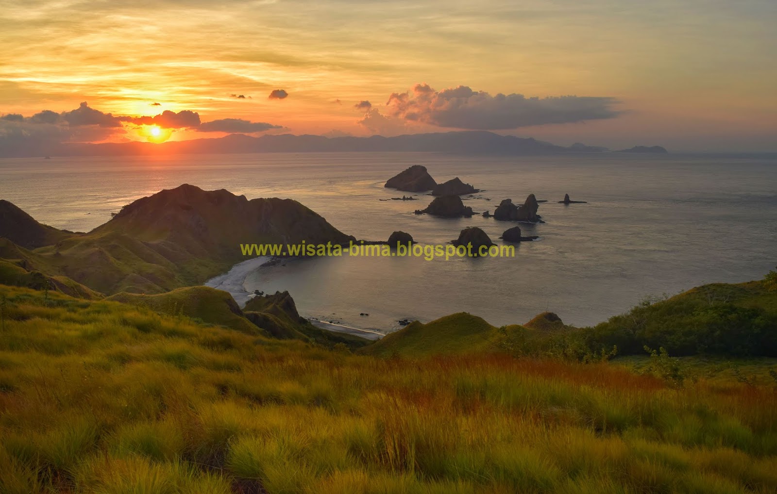 Liburan ke Pulau Kelapa Bima - wisata bima