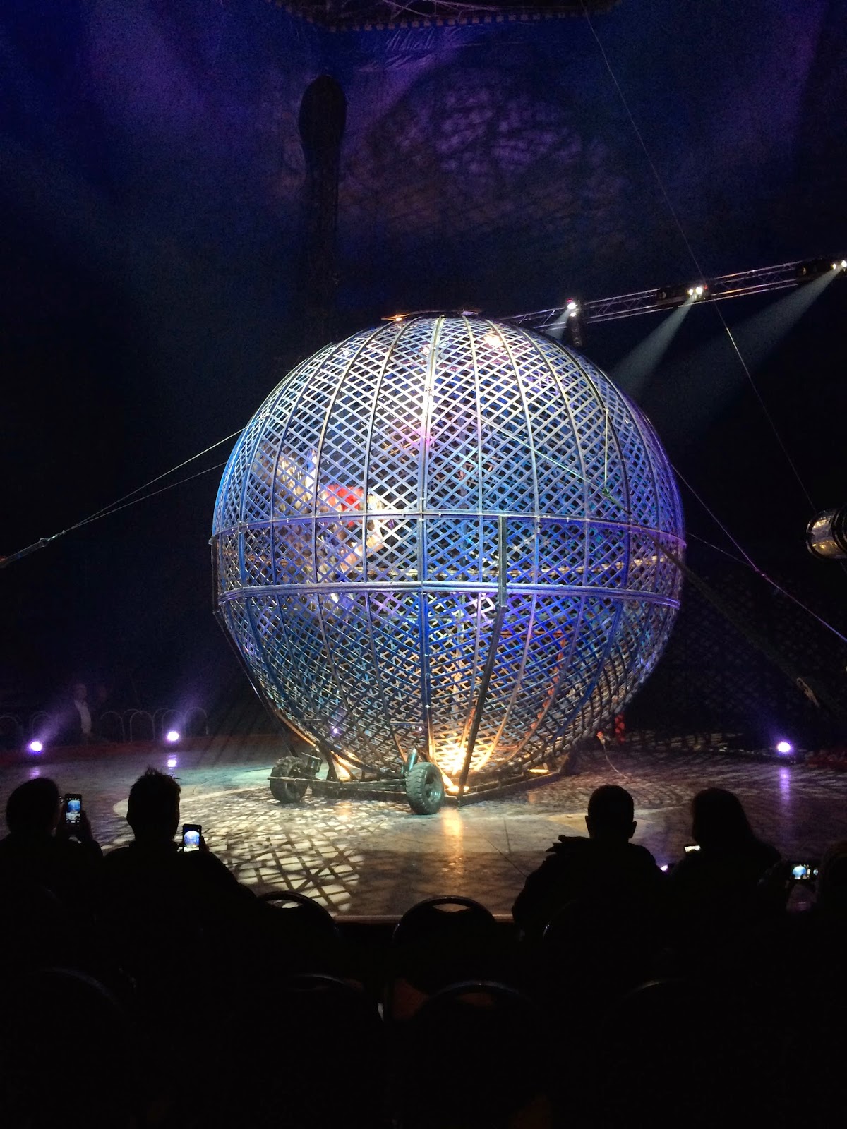 Hinter den Kulissen: Horror-Circus in Worms