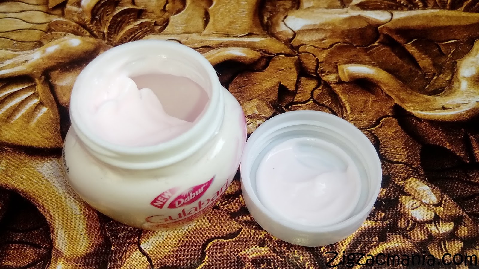 Dabur Gulabari Moisturising Cold Cream| Review - Zig Zac Mania