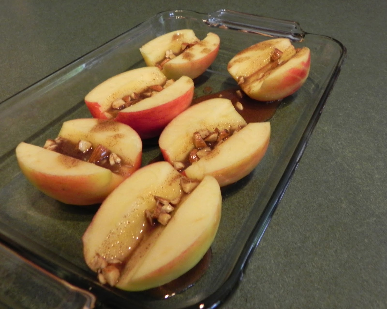 Mediterranean Baked Apple Dessert - Mademoiselle Mediterranean