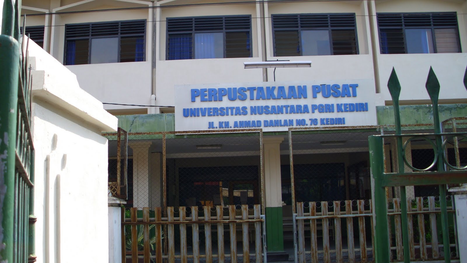 Perpustakaan Universitas Nusantara PGRI Kediri
