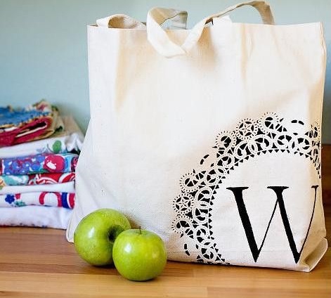 Spring Wedding Fever: Gifts for the Gals