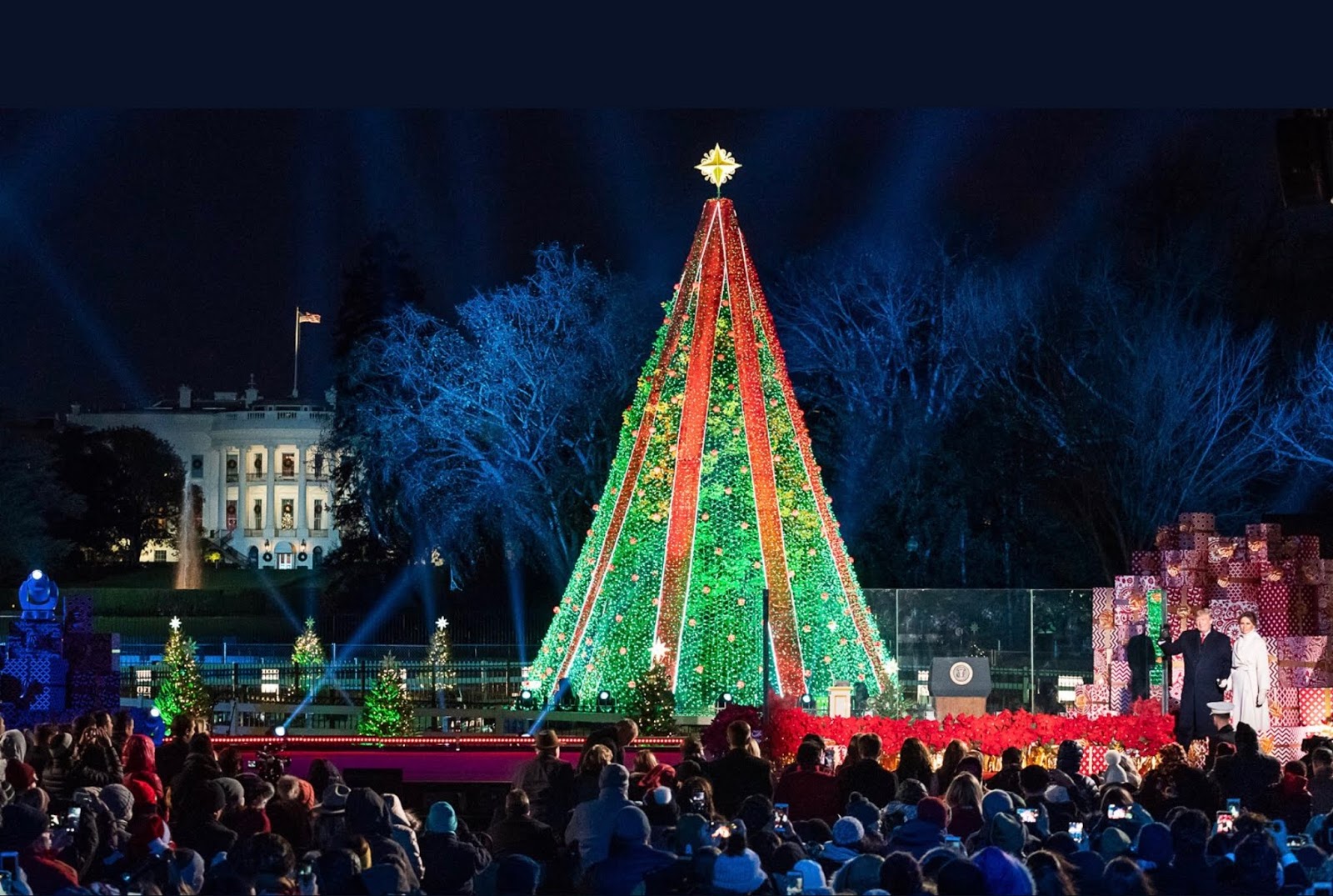 - POINTS OF VIEW _______________: MELANIA TRUMP AND THE RED CHRISTMAS ...