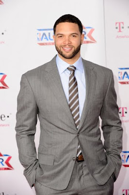 star sport: DERON WILLIAMS BIOGRAPHY