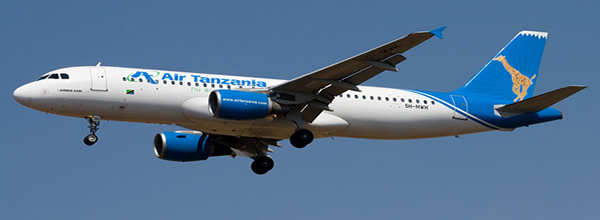 KISHINDO LEO: Ndege ya ATCL yapasuka kioo angani, abiria wanasurika kufa