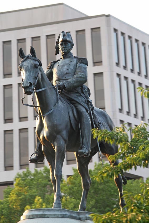 Public Art in Chicago: The Hoof Code of Equestrian Statues..