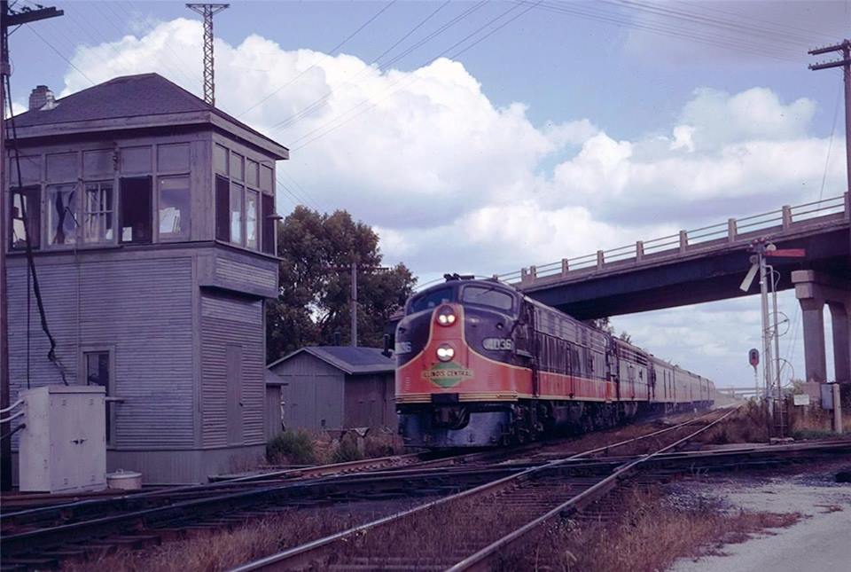 Towns and Nature: Springfield, IL: Starnes Tower: CN/IC vs. NS/Wabash
