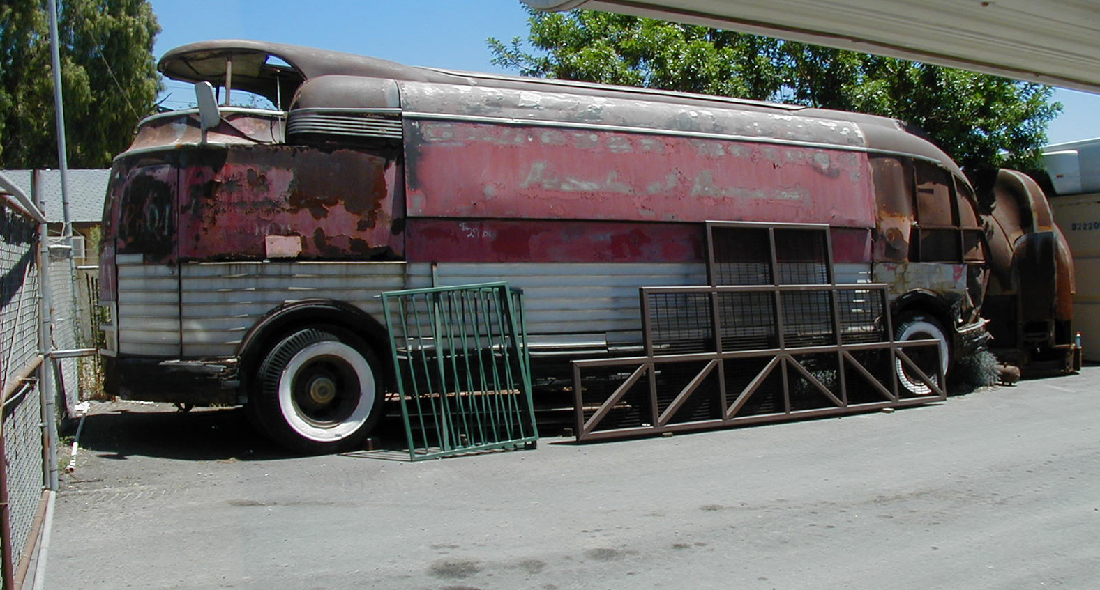 Design165: GM FuturLiner Find.