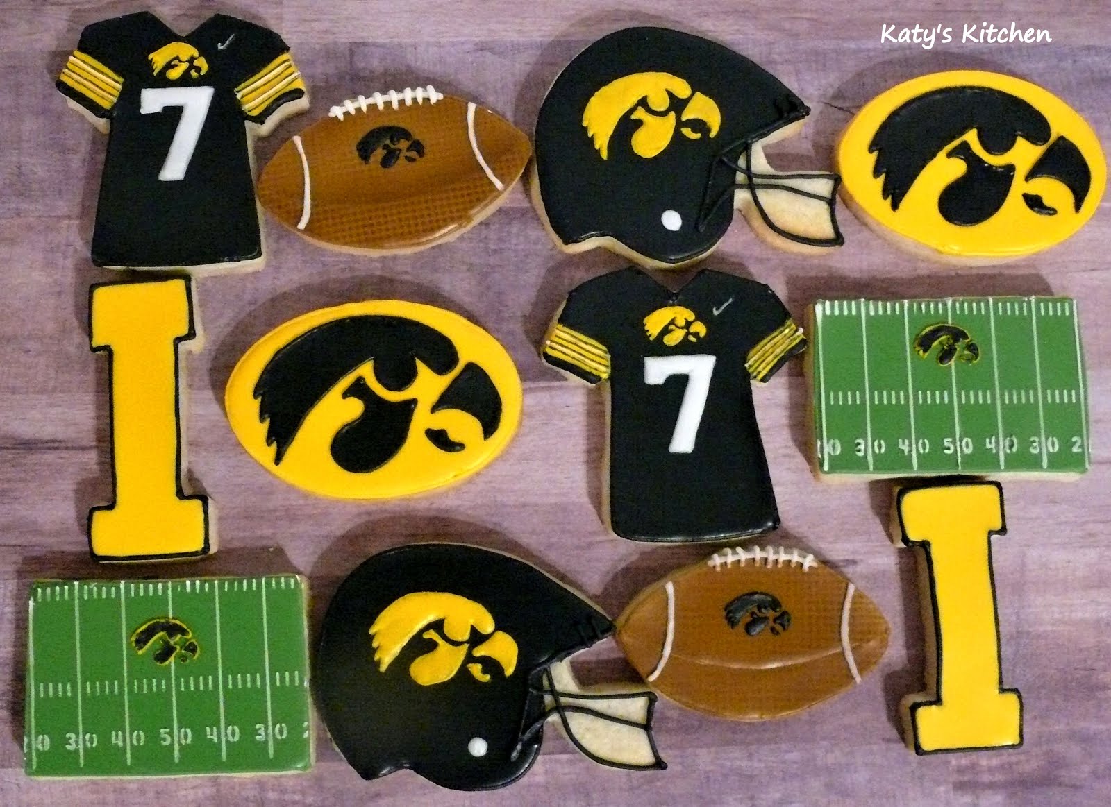 Katy's Kitchen: Iowa Hawkeyes Football Cookies