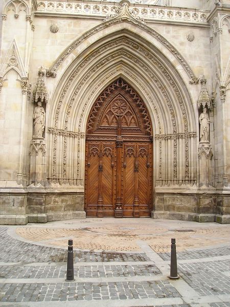 Arquitectura Gotica: elementos arquitectonicos