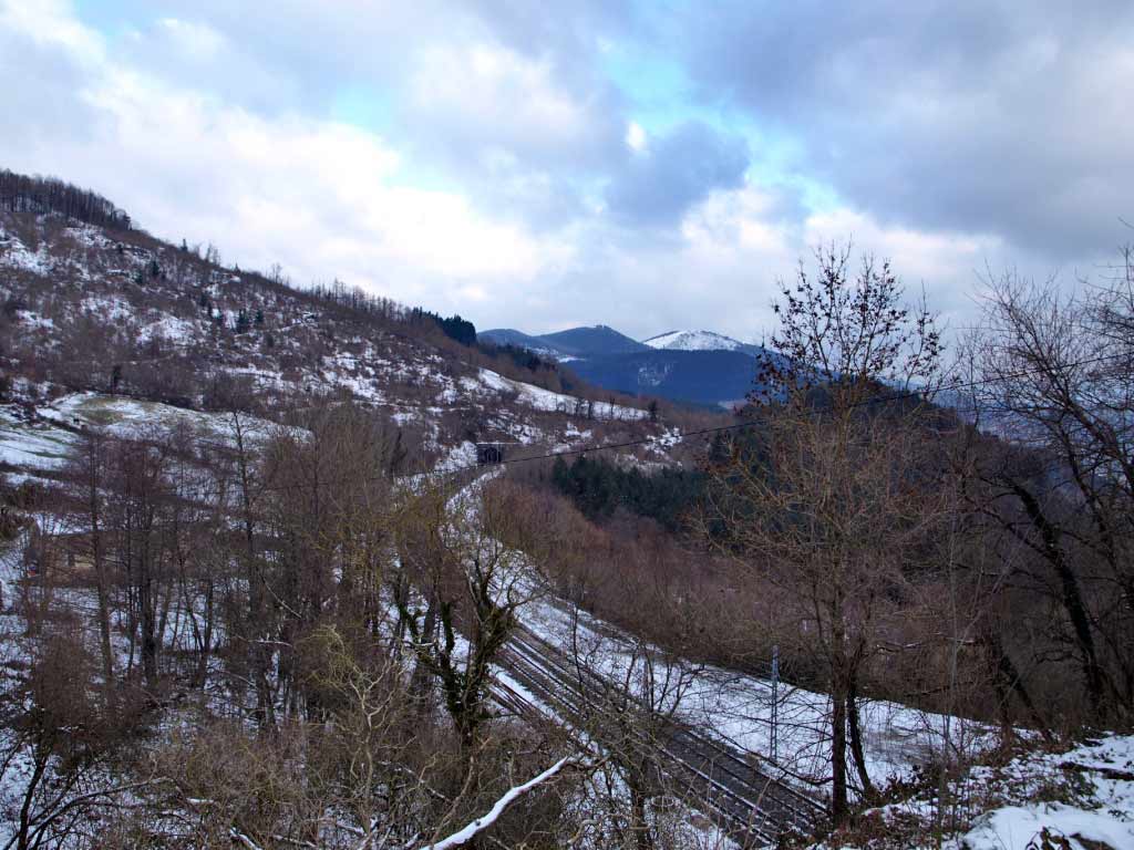 PISAKAMPAS: AIZKORRI POR KANAL HAUNDI