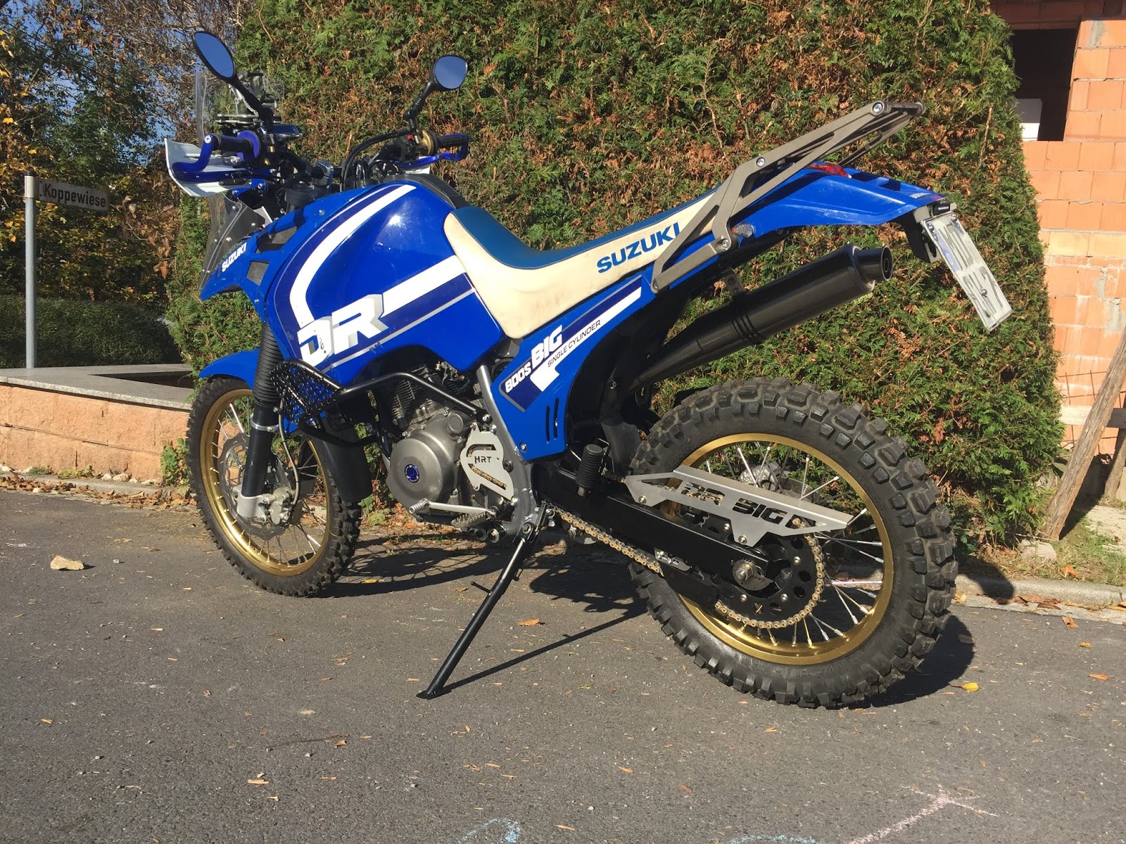 Der SUZUKI DR RALLYE & DR CUSTOM BIKE BLOG: RALLYE BIG SERIES!