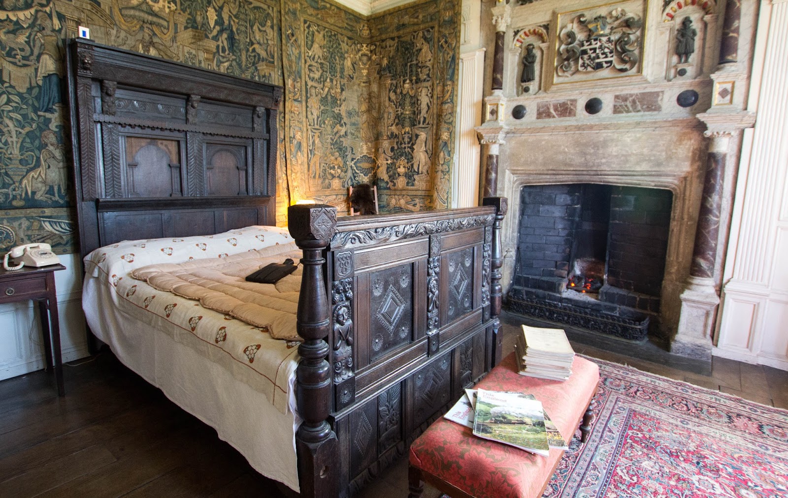 Escapes and Photography: Spring at Chastleton House